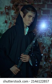 Elf in hood 4K wallpaper download