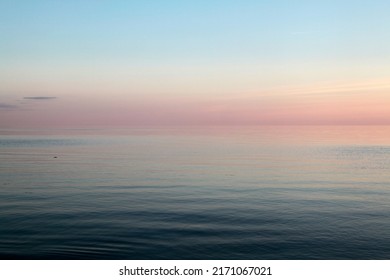 Sunset in Quiet Ocean 4K wallpaper download