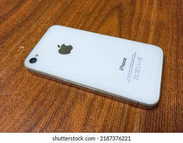 Iphone 4 Logo Png