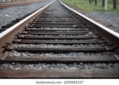 Train Tracks in Middle Road HD wallpaper download