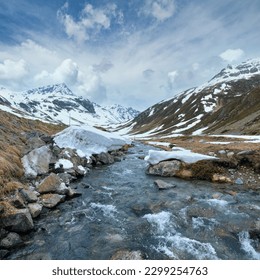 View of the beautiful blue river HD wallpaper download