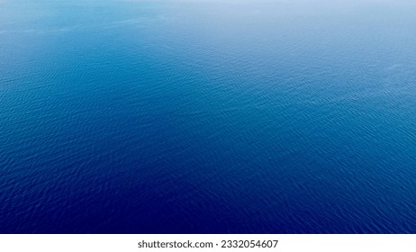 Looking at the Pacific Ocean 4K wallpaper download