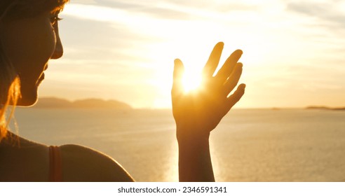 Rising Sun Beam 4K wallpaper download
