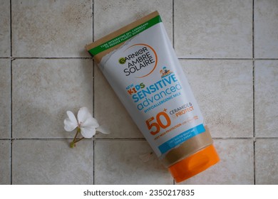 Garnier Logo Vector