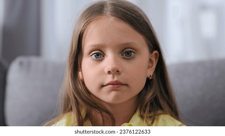 Cute baby staring 2K wallpaper download