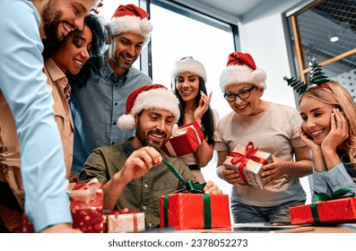 Santa and Gifts HD wallpaper download
