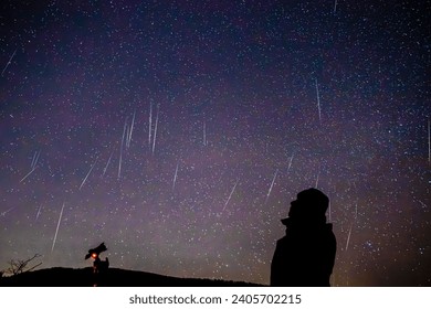 Meteor showers 4K wallpaper download
