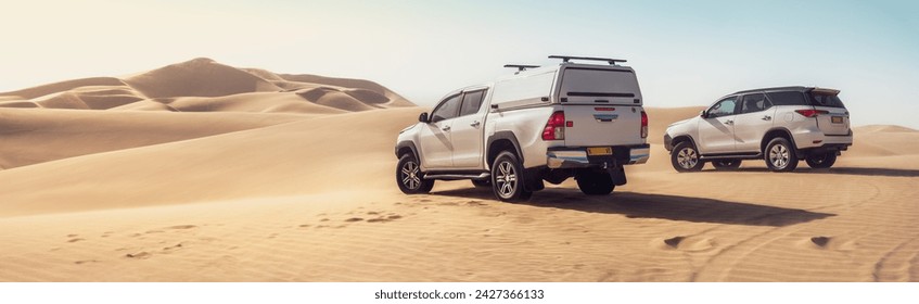 Namibia 4x4 in the desert 2K wallpaper download