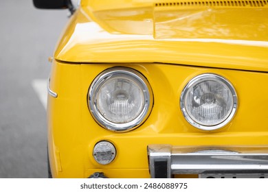 Back side of yellow car 4K wallpaper download