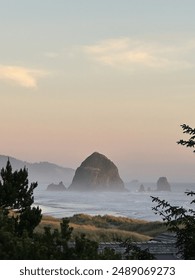 Haystack 4K wallpaper download