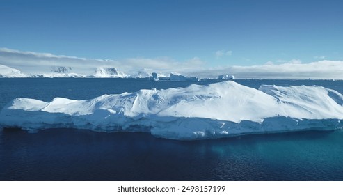 Massive iceberg 4K wallpaper download