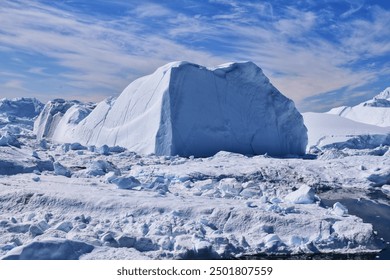 Iceberg 4K wallpaper download