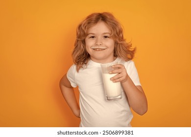 Hmm... Warm Milk 2K wallpaper download