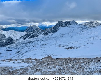 Snowy peak 2K wallpaper download