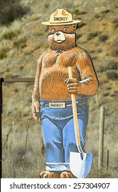 Smokey the Bear Logo Vector (.EPS) Free Download