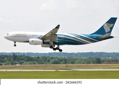 Oman Air Logo Vector (.AI) Free Download