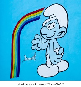 Papa Smurf Logo Vector (.EPS) Free Download