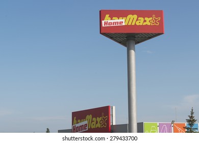 Baumax Logo Vector (.AI) Free Download