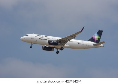 Volaris Logo Vector (.EPS) Free Download