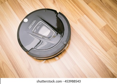 iRobot Roomba Logo Vector (.EPS) Free Download