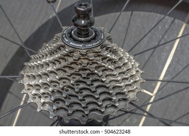 Shimano Ultegra Logo Vector (.AI) Free Download