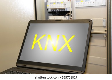 KNX Logo Vector (.SVG) Free Download