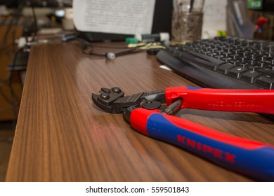 Knipex Logo Vector (.EPS) Free Download
