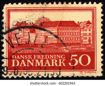 Post Danmark Logo Vector (.AI) Free Download