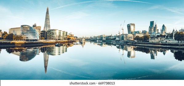 London City Light 4K wallpaper download
