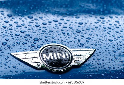 Mini Cooper Logo Vector (.EPS) Free Download