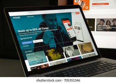 Emusic Logo