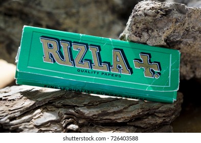 Rizla Logo Vector (.EPS) Free Download