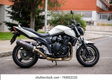 Suzuki Bandit Logo Vector (.AI) Free Download