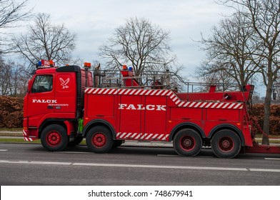 Falck Logo Vector (.EPS) Free Download