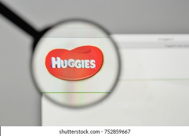 Huggies Logo Vector (.SVG) Free Download