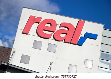 Real hypermarket Logo Vector (.CDR) Free Download