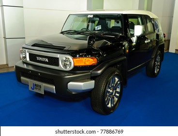 Toyota FJ CRUISER Logo Vector (.EPS) Free Download