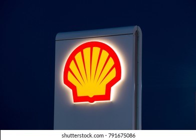 Shell Logo Vector (.EPS) Free Download