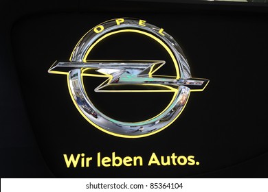 Opel Logo Vector (.EPS) Free Download