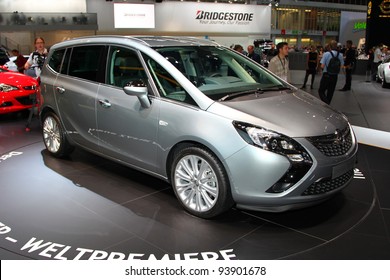 Opel Zafira Logo Vector (.EPS) Free Download