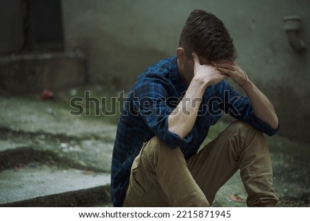 HURT-MAN Stock Photos and Images - Avopix.com