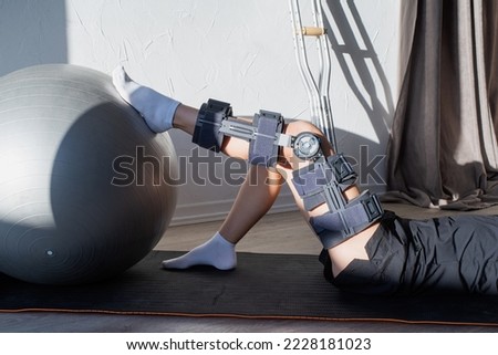 ORTHESIS Stock Photos and Images - Avopix.com