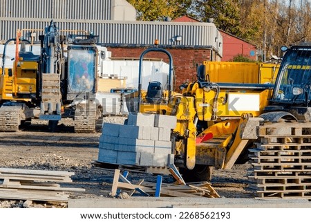 HEAVY-BLOCK Stock Photos and Images - Avopix.com