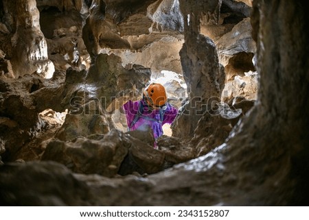 SPELUNKING Stock Photos and Images - Avopix.com
