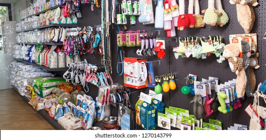 292,639 Animal shopping Images, Stock Photos & Vectors | Shutterstock