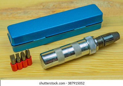 3,892 Impact driver Images, Stock Photos & Vectors | Shutterstock