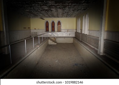 Abandoned indoor pool Images, Stock Photos & Vectors | Shutterstock