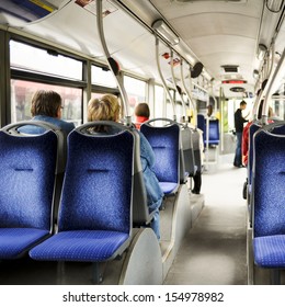 5,018 imágenes de Man inside bus - Imágenes, fotos y vectores de stock ...
