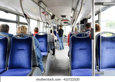 23,442 The bus from the inside Images, Stock Photos & Vectors ...