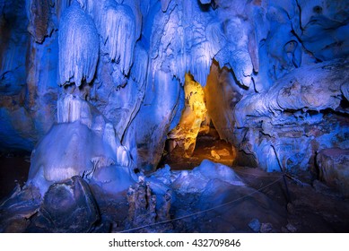 Inside Limestone Cave Stock Photo 432709846 | Shutterstock